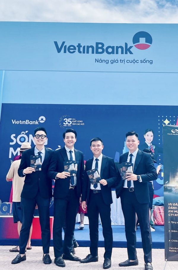 VCN khai trương ra mắt căn hộ mẫu CT1 Riverside Luxury